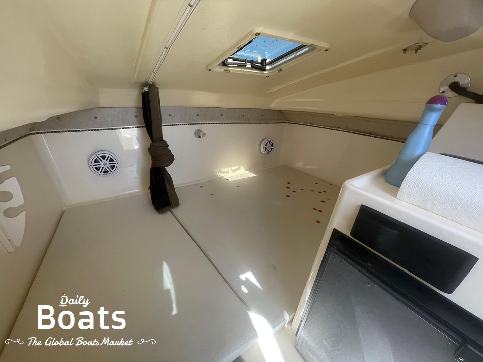 2004 World Cat 270 Ec for sale. View price, photos and Buy 2004 World ...