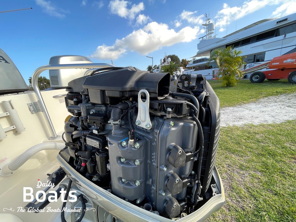 2004 World Cat 270 Ec for sale. View price, photos and Buy 2004 World ...