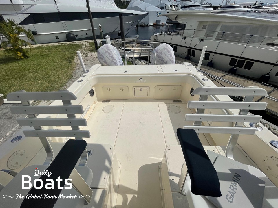 2004 World Cat 270 Ec for sale. View price, photos and Buy 2004 World ...