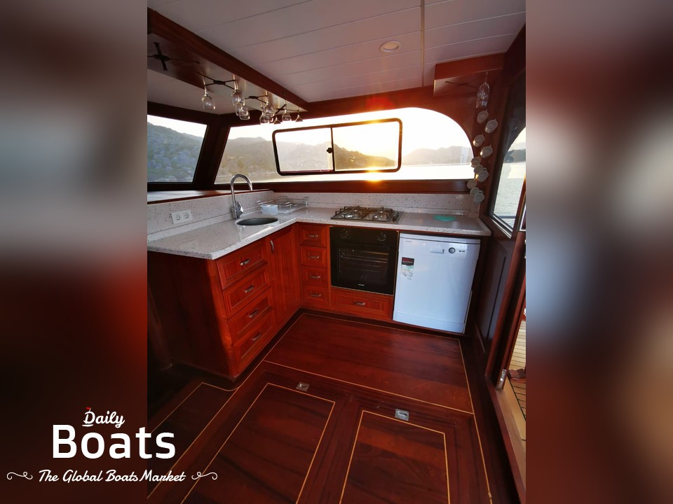 2021 Custom-Craft Cabin Cruiser 58 for sale. View price, photos and Buy ...