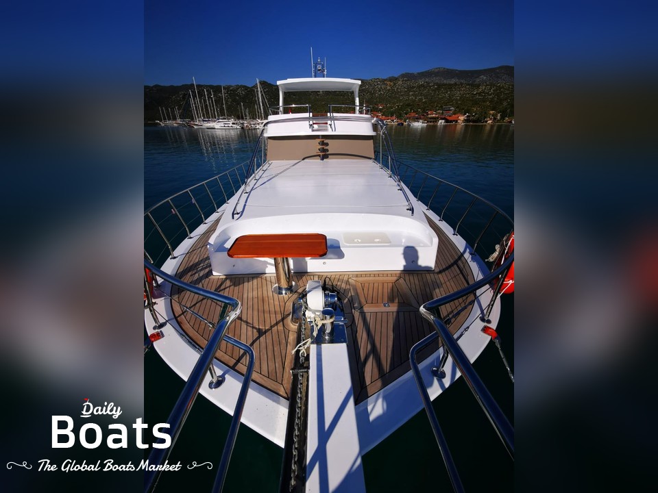 2021 Custom-Craft Cabin Cruiser 58 for sale. View price, photos and Buy ...