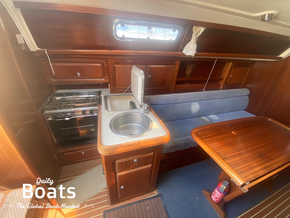 2001 Bavaria 31 for sale. View price, photos and Buy 2001 Bavaria 31 ...