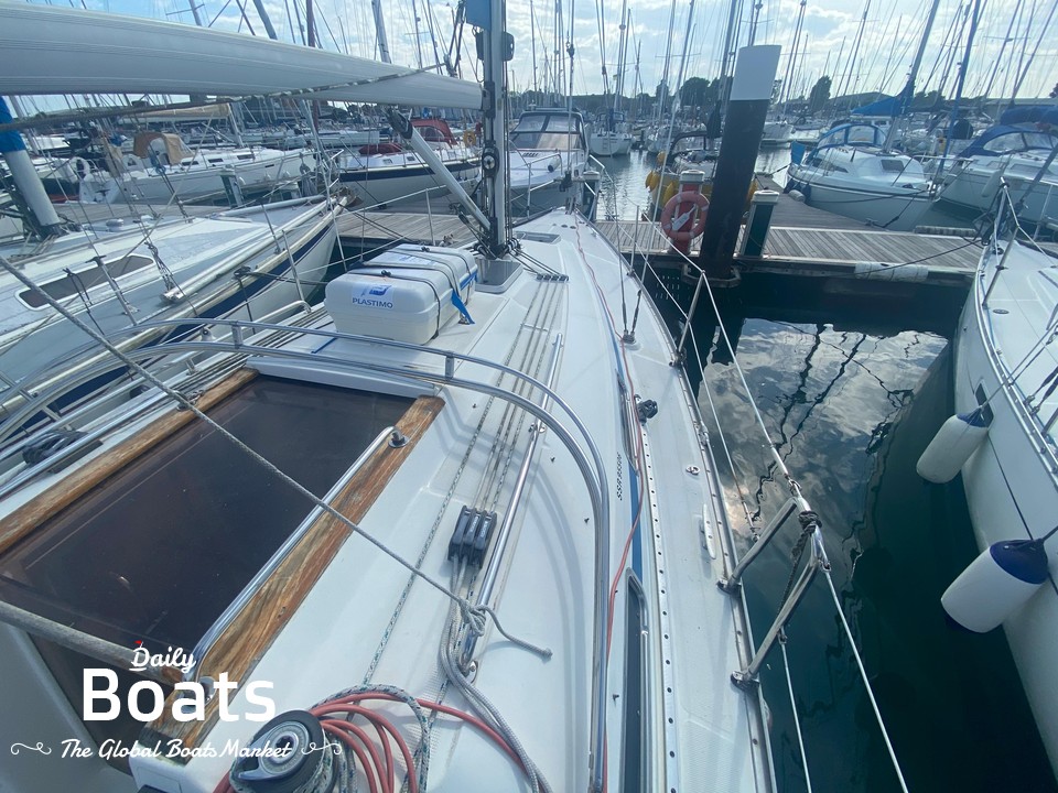 2001 Bavaria 31 for sale. View price, photos and Buy 2001 Bavaria 31 ...