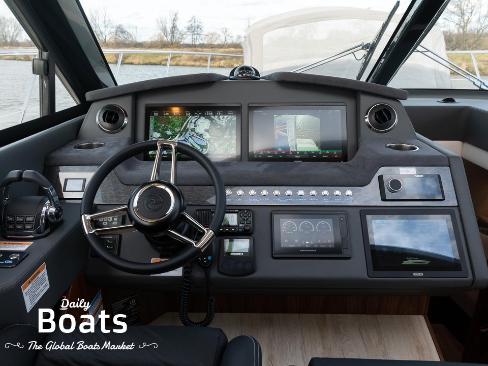 2021 Riviera 4800 Sport Yacht Series Ii - Platinum Edition for sale ...