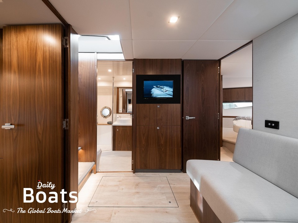 2021 Riviera 4800 Sport Yacht Series Ii - Platinum Edition for sale ...