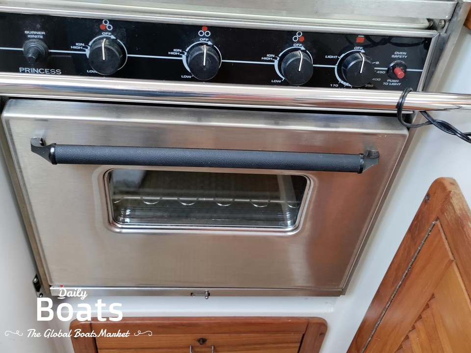 1996 Catalina C380 for sale. View price, photos and Buy 1996 Catalina ...