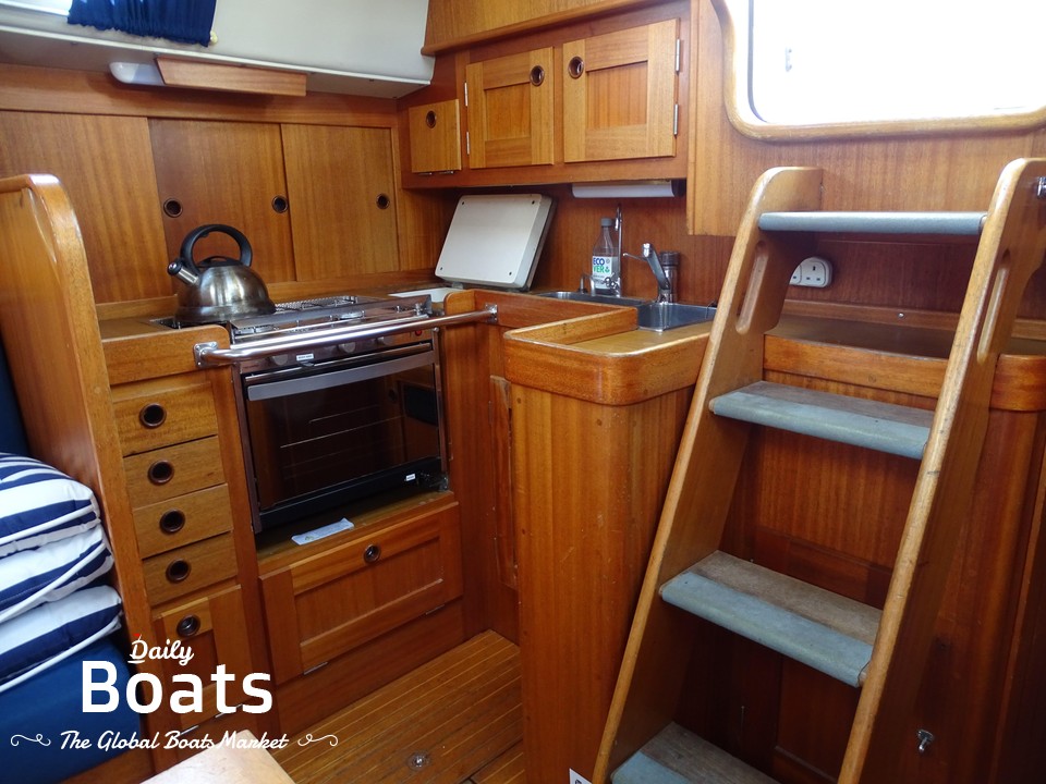 1990 Hallberg-Rassy 36 for sale. View price, photos and Buy 1990 ...