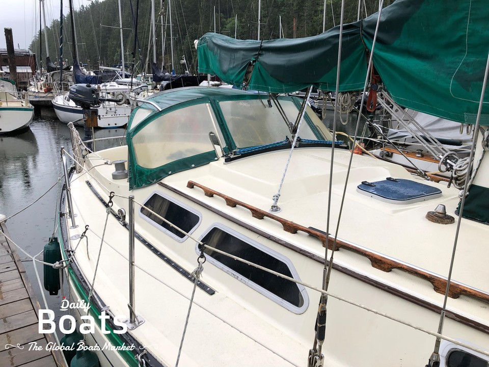 1977 Islander 32 for sale. View price, photos and Buy 1977 Islander 32 ...