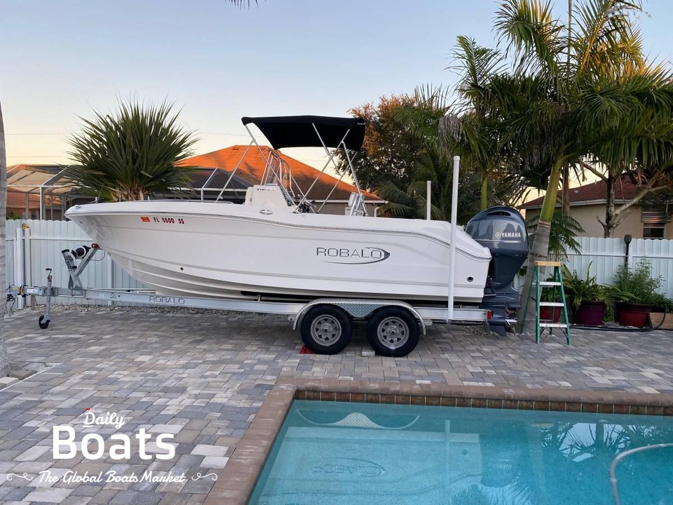 2020 Robalo R200 Center Console for sale. View price, photos and Buy ...