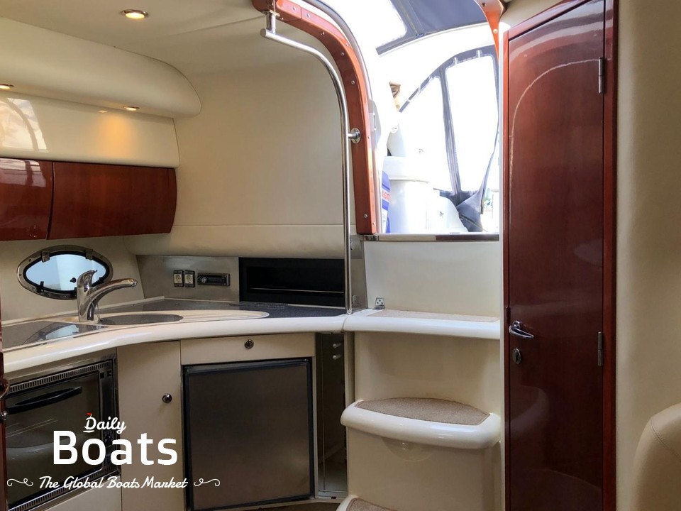 2004 Fairline Targa 34 for sale. View price, photos and Buy 2004 ...