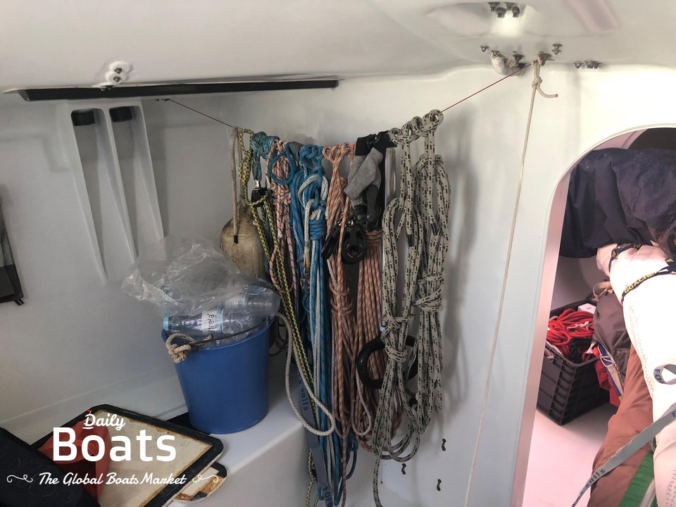 2006 Custom Lutra 30 for sale. View price, photos and Buy 2006 Custom ...