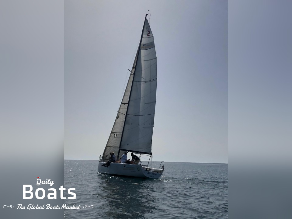 2006 Custom Lutra 30 for sale. View price, photos and Buy 2006 Custom ...