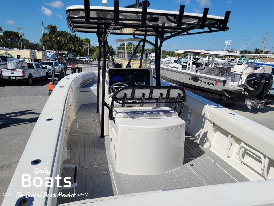 2010 Jupiter 34 Center Console for sale. View price, photos and Buy ...