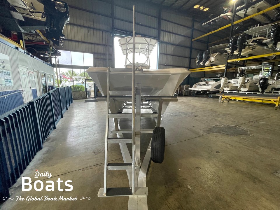 2022 Twin Vee 240 Cc Gfx for sale. View price, photos and Buy 2022 Twin ...