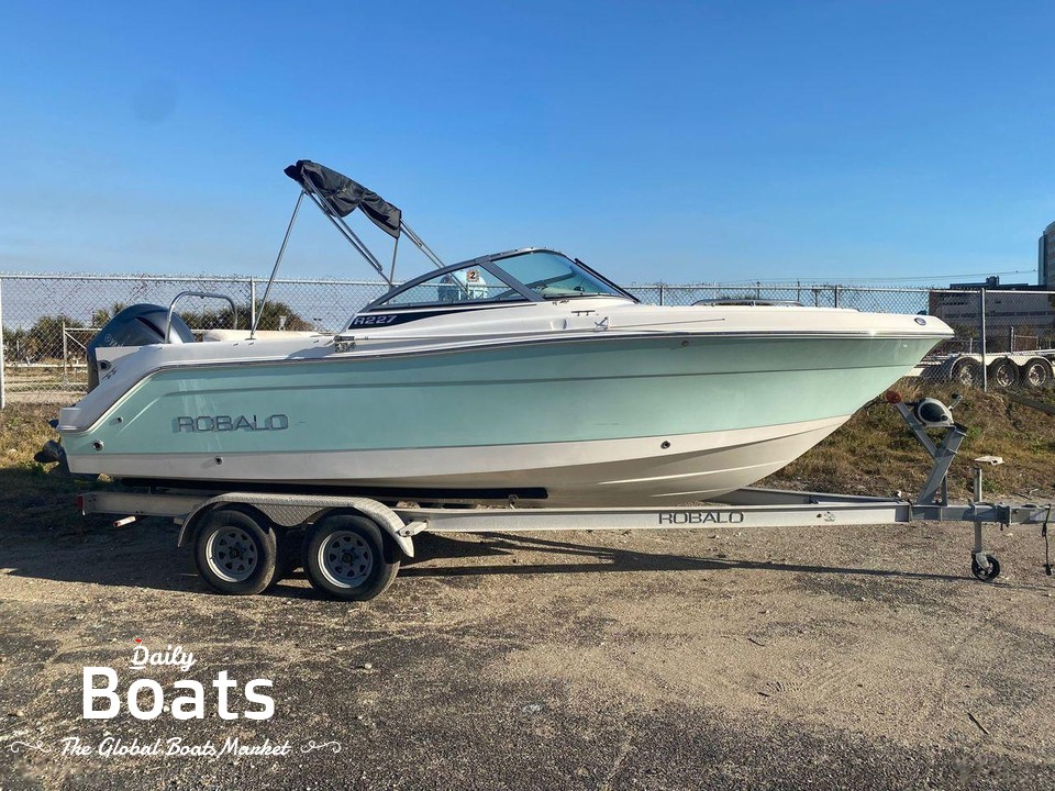 2017 Robalo 227 Dual Console for sale. View price, photos and Buy 2017 ...