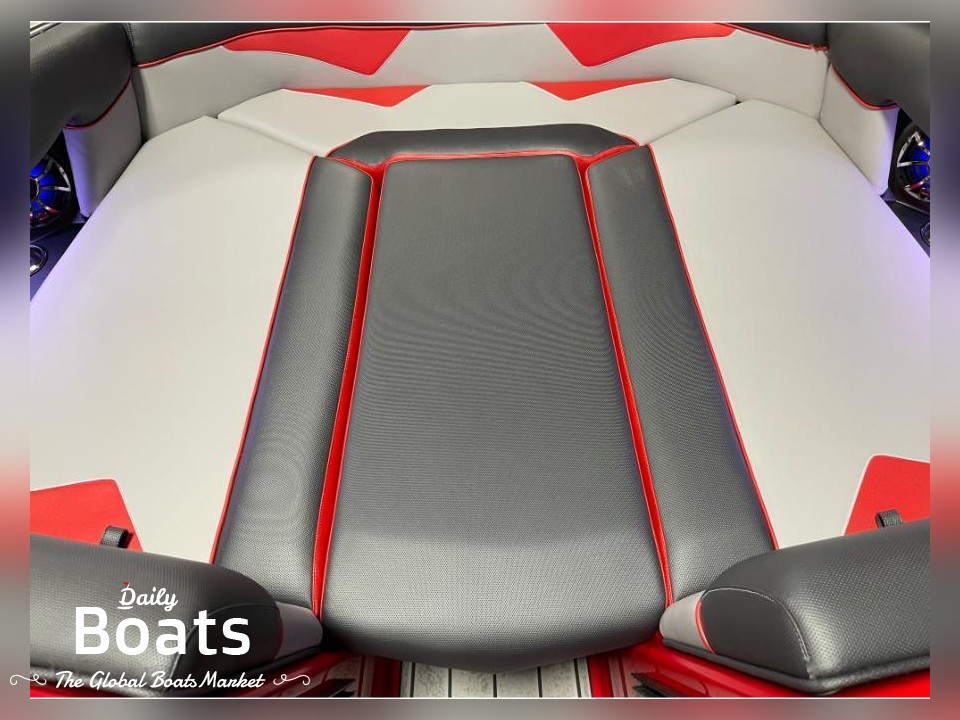 2022 Moomba Makai for sale. View price, photos and Buy 2022 Moomba ...