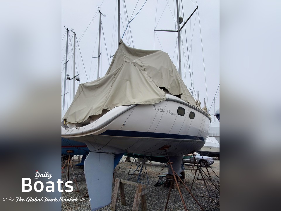 2001 Hunter 380 for sale. View price, photos and Buy 2001 Hunter 380 ...