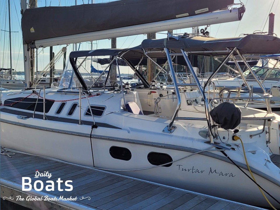 2001 Hunter 380 for sale. View price, photos and Buy 2001 Hunter 380 ...