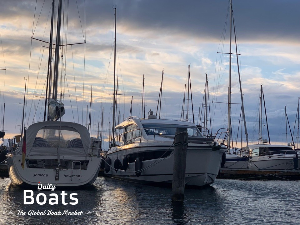 2020 Sealine C390 for sale. View price, photos and Buy 2020 Sealine ...