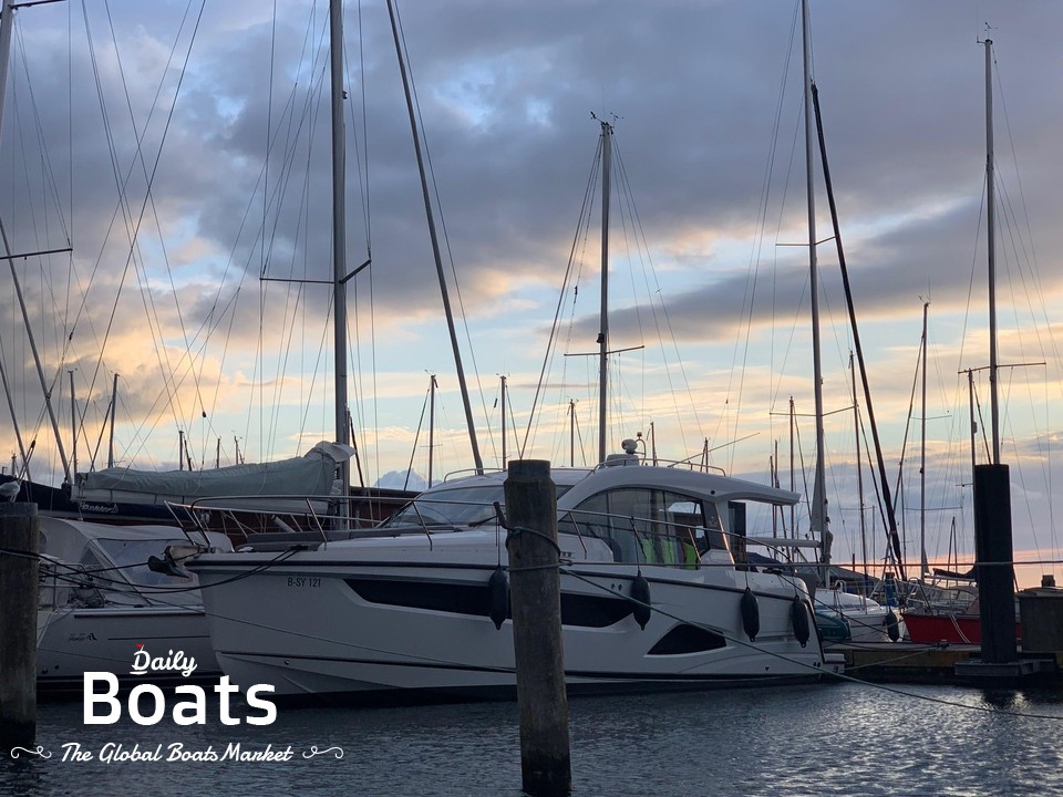 2020 Sealine C390 for sale. View price, photos and Buy 2020 Sealine ...