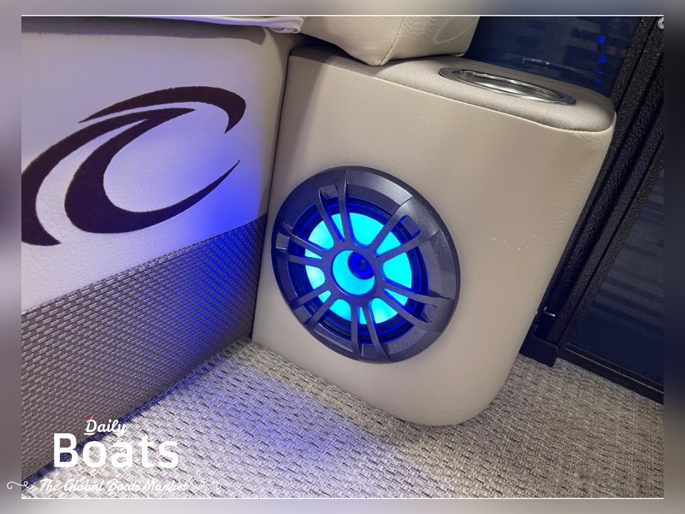 2022 Crest Classic Lx 200 for sale. View price, photos and Buy 2022 ...