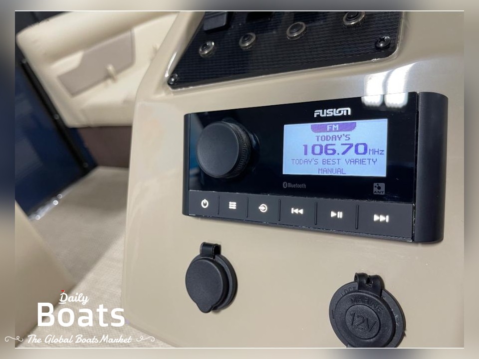 2022 Crest Classic Lx 200 for sale. View price, photos and Buy 2022 ...