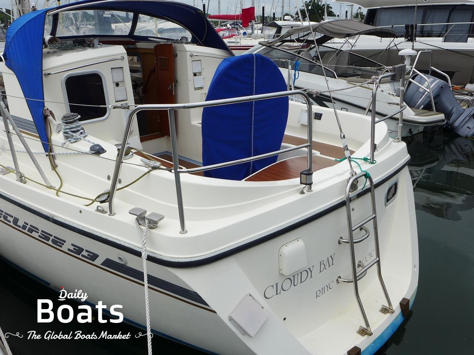 1990 Moody Eclipse 33 for sale. View price, photos and Buy 1990 Moody ...