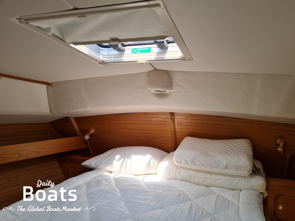 1998 Westerly Oceanquest 35 for sale. View price, photos and Buy 1998 ...