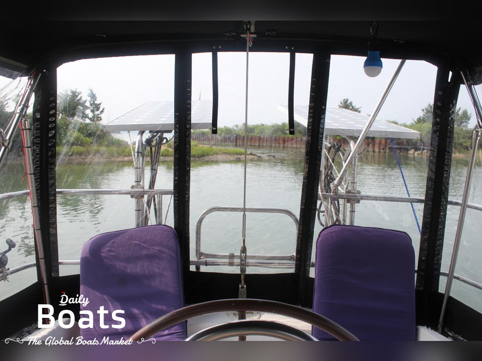 1980 Hunter 37 Cutter Cherubini for sale. View price, photos and Buy ...