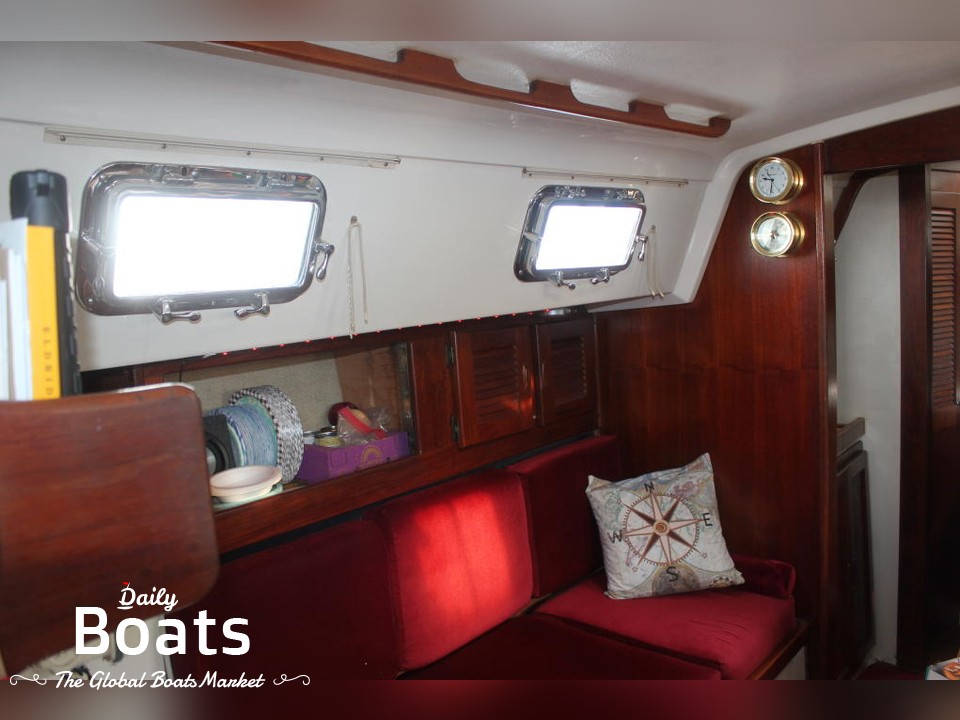 1980 Hunter 37 Cutter Cherubini for sale. View price, photos and Buy ...