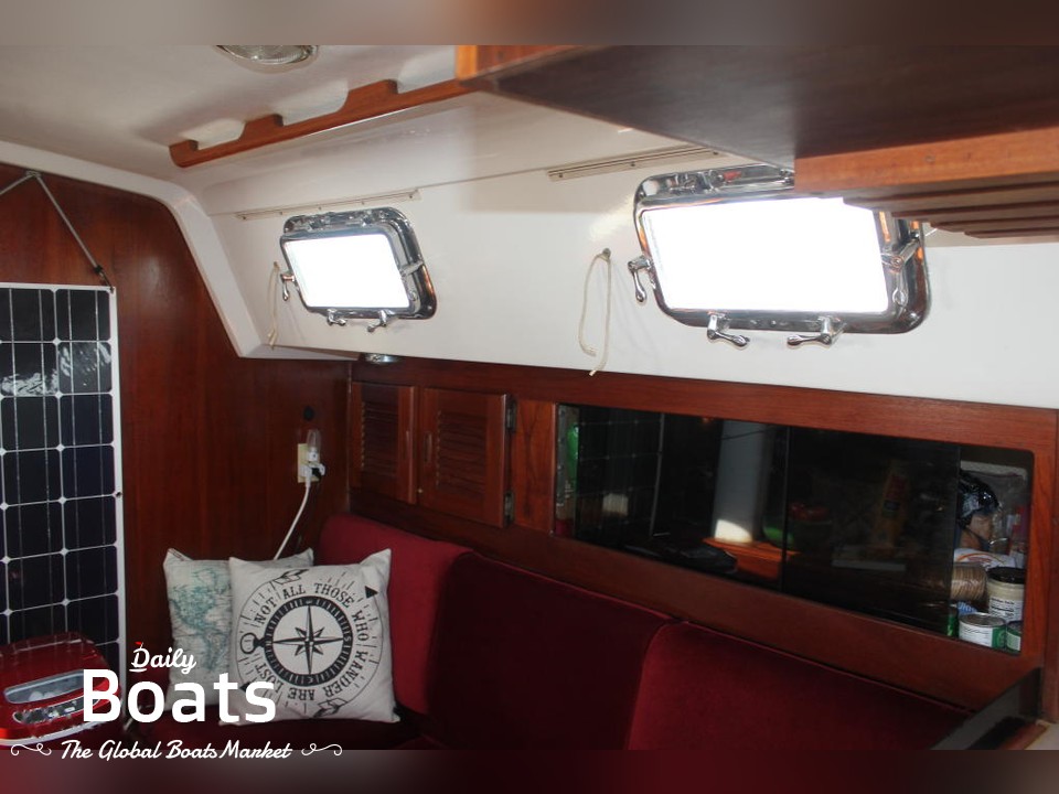 1980 Hunter 37 Cutter Cherubini for sale. View price, photos and Buy ...