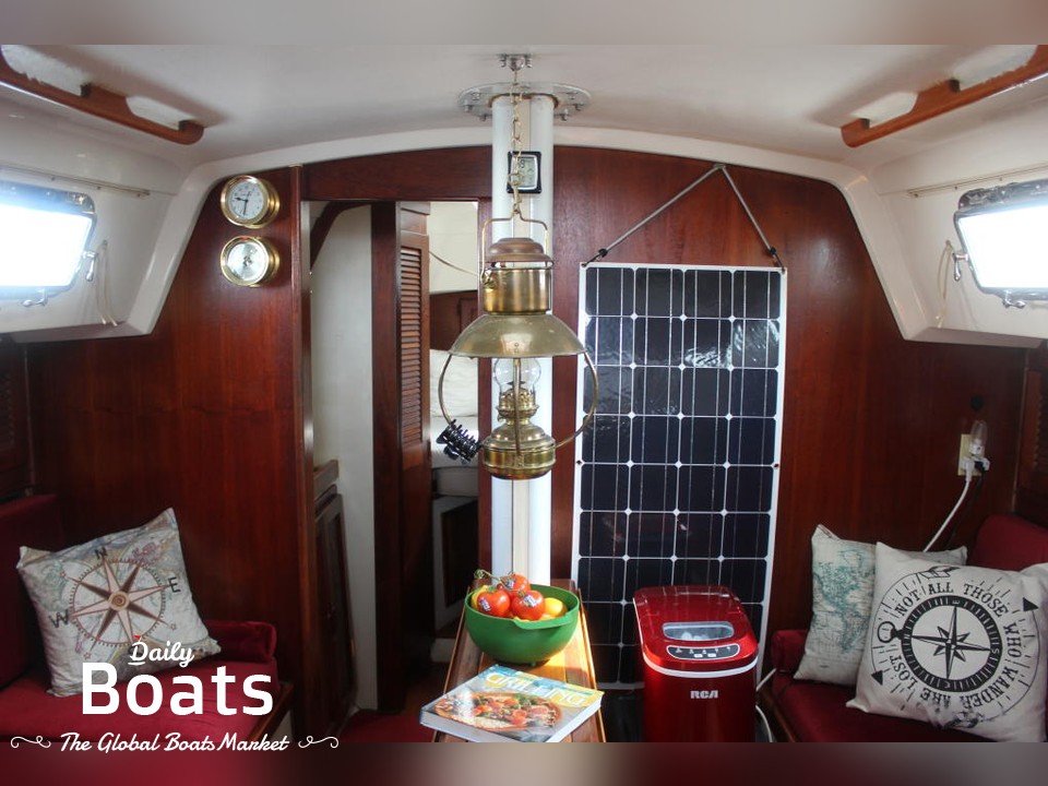 1980 Hunter 37 Cutter Cherubini for sale. View price, photos and Buy ...