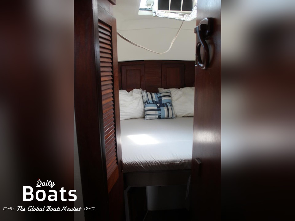 1980 Hunter 37 Cutter Cherubini for sale. View price, photos and Buy ...