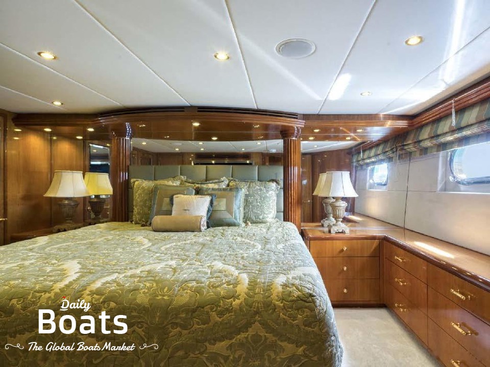 2002 Hatteras 86 Convertible for sale. View price, photos and Buy 2002 ...