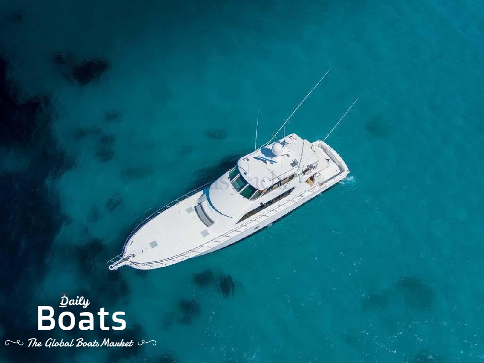 2002 Hatteras 86 Convertible for sale. View price, photos and Buy 2002 ...