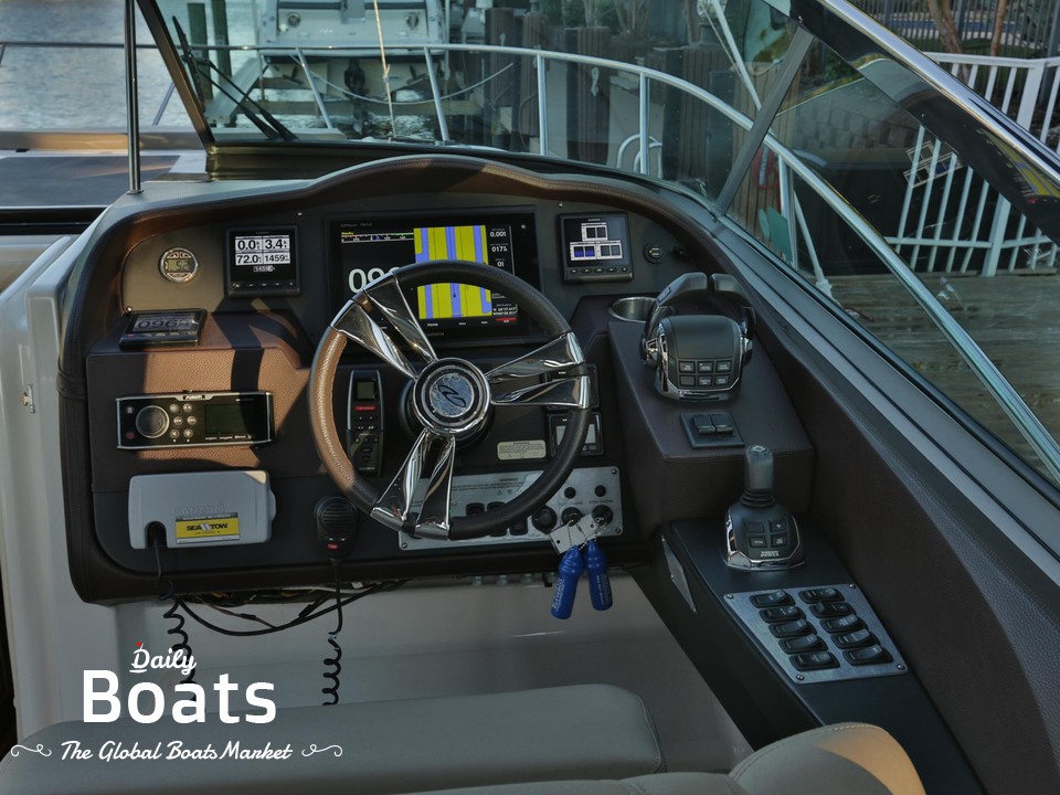 2015 Regal 32 Express for sale. View price, photos and Buy 2015 Regal ...