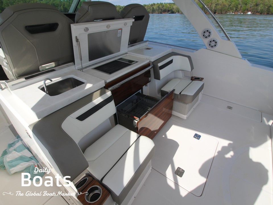 2022 Tiara Yachts 38 Ls for sale. View price, photos and Buy 2022 Tiara ...