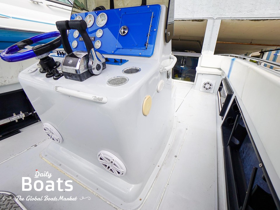 1985 Chris-Craft 33 Scorpion for sale. View price, photos and Buy 1985 ...