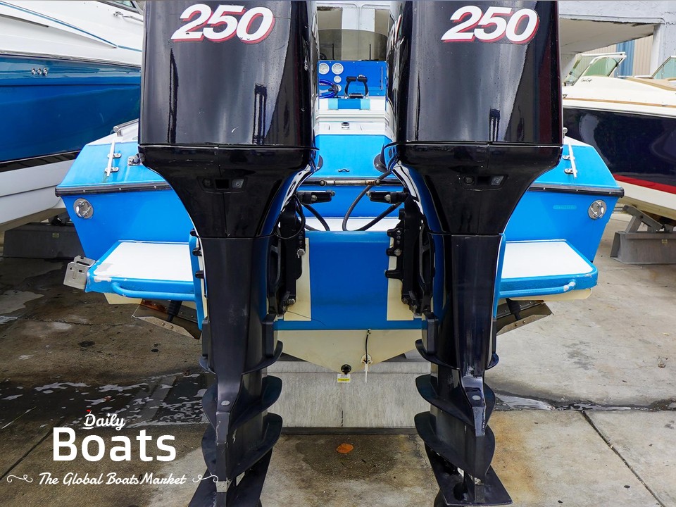 1985 Chris-Craft 33 Scorpion for sale. View price, photos and Buy 1985 ...