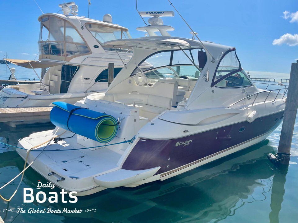 2004 Cruisers Yachts 440 Express for sale. View price, photos and Buy ...