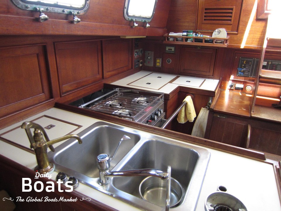 1987 Shannon 37 for sale. View price, photos and Buy 1987 Shannon 37 ...