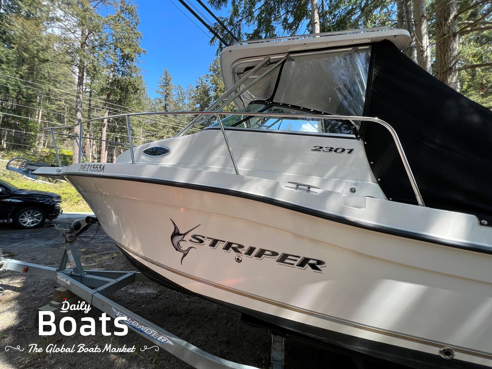 2005 Seaswirl Striper 2301 Walkaround Ob for sale. View price, photos ...