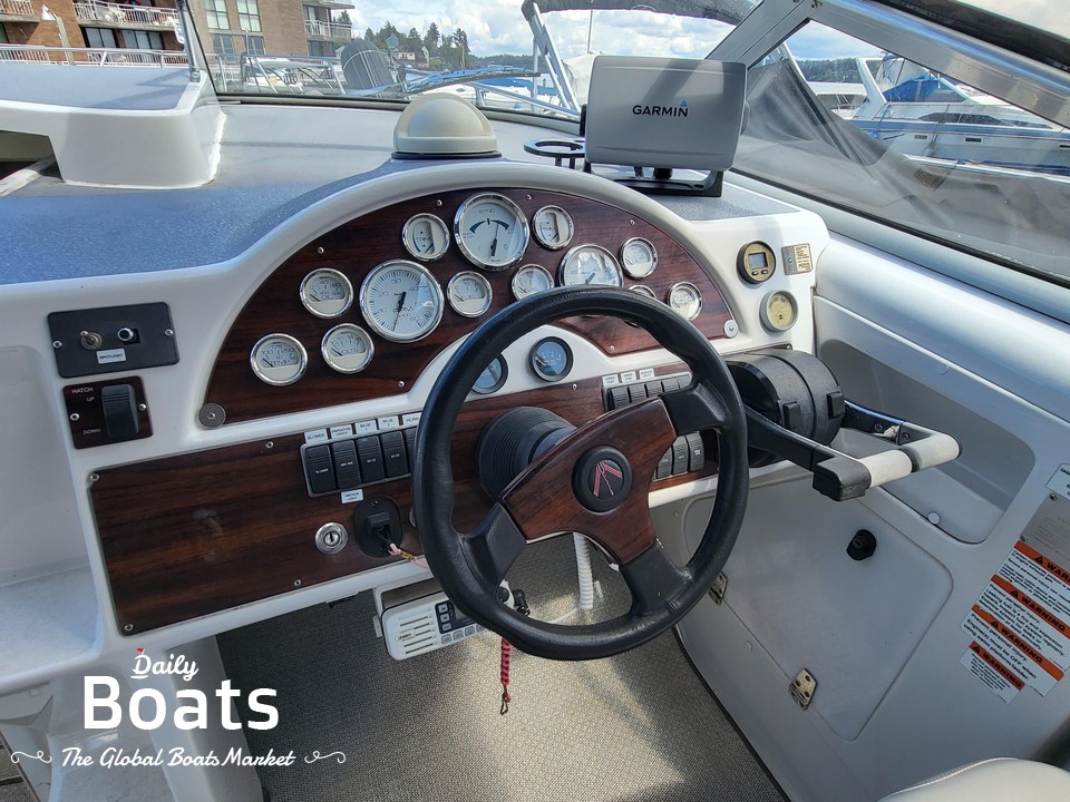 1996 Chris-Craft Crowne 33 for sale. View price, photos and Buy 1996 ...