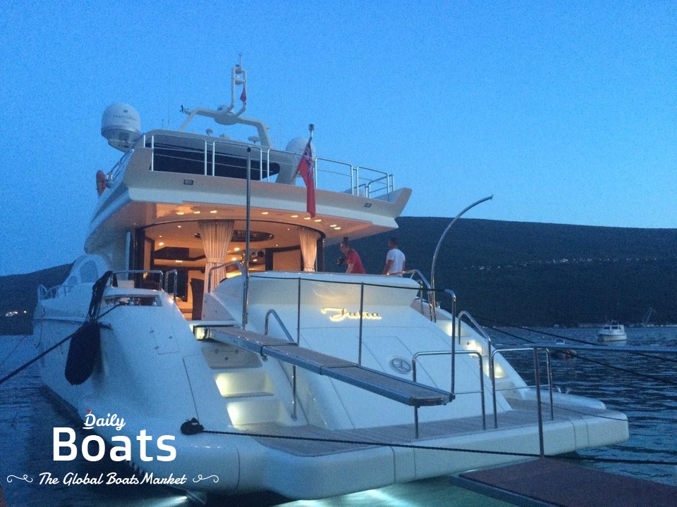 2008 Azimut 98 Leonardo for sale. View price, photos and Buy 2008 ...