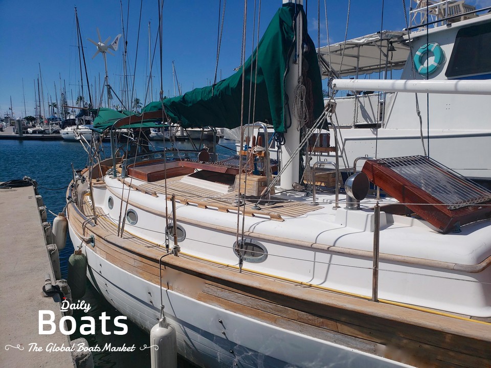 1984 Hans Christian 38T for sale. View price, photos and Buy 1984 Hans ...