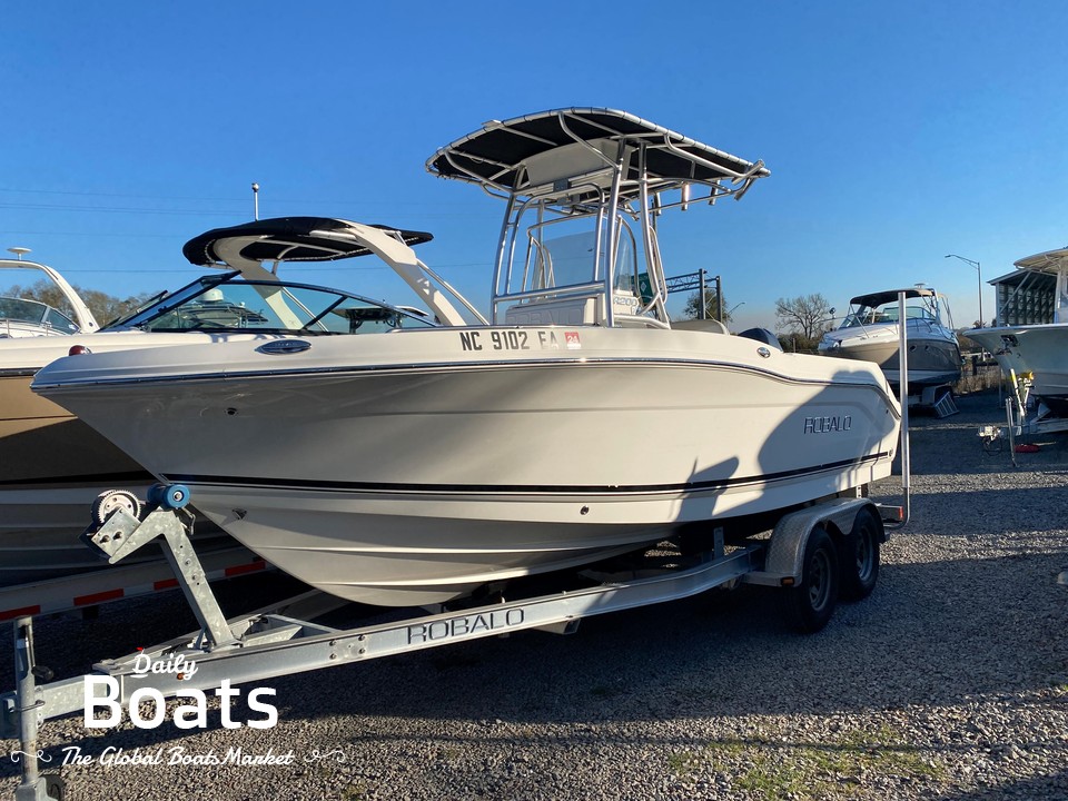 2014 Robalo R200 Center Console for sale. View price, photos and Buy ...