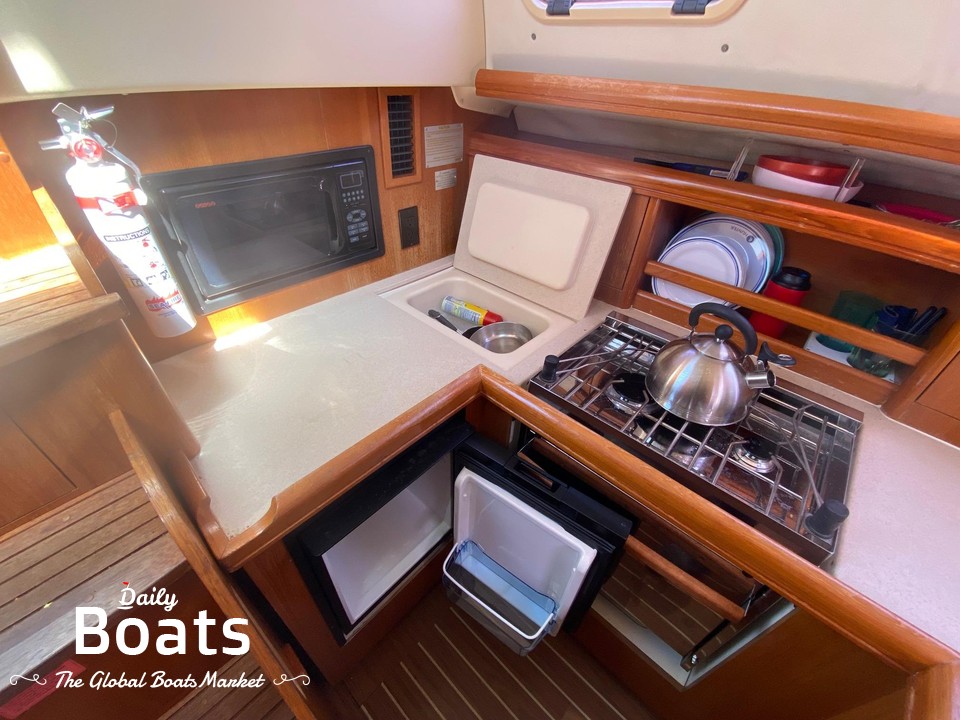 2004 Hunter 33 for sale. View price, photos and Buy 2004 Hunter 33 #324144