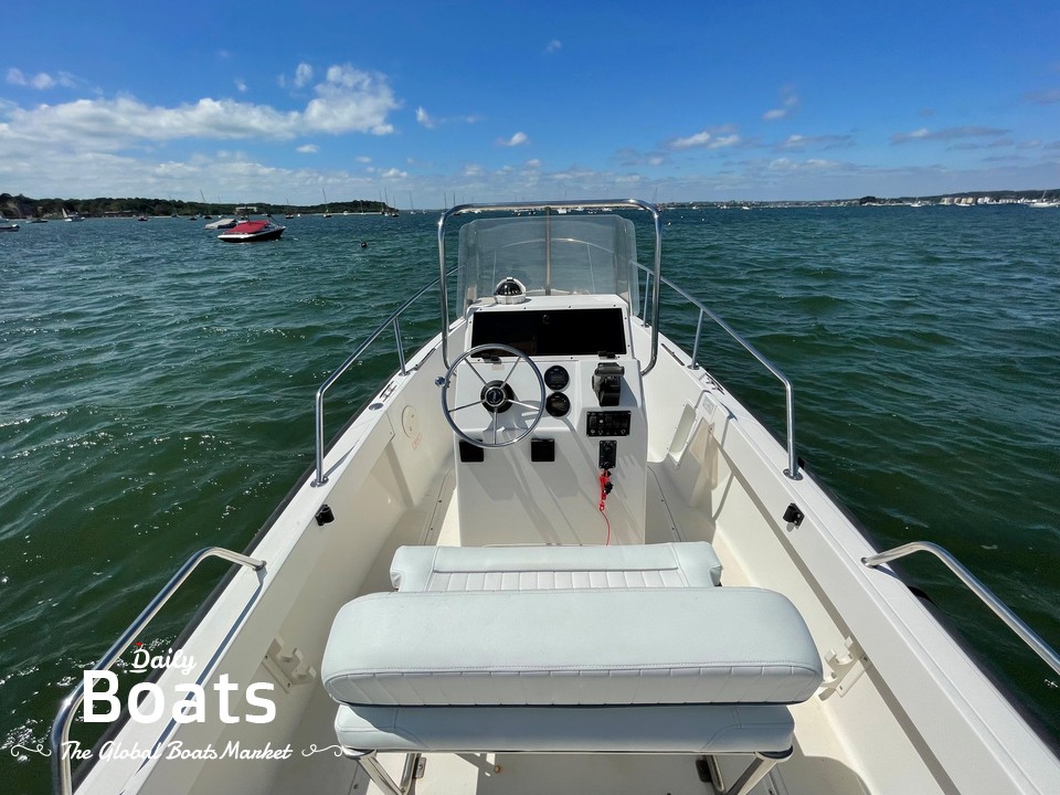 1998 Boston Whaler Outrage 17 for sale. View price, photos and Buy 1998 ...