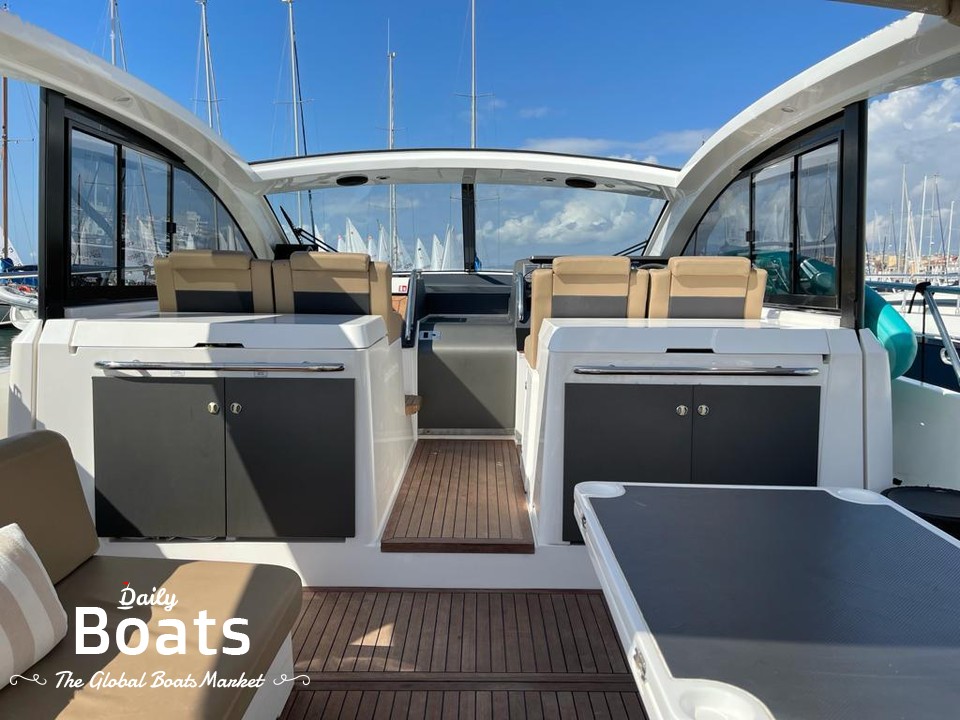 2012 Sealine Sc42 for sale. View price, photos and Buy 2012 Sealine ...