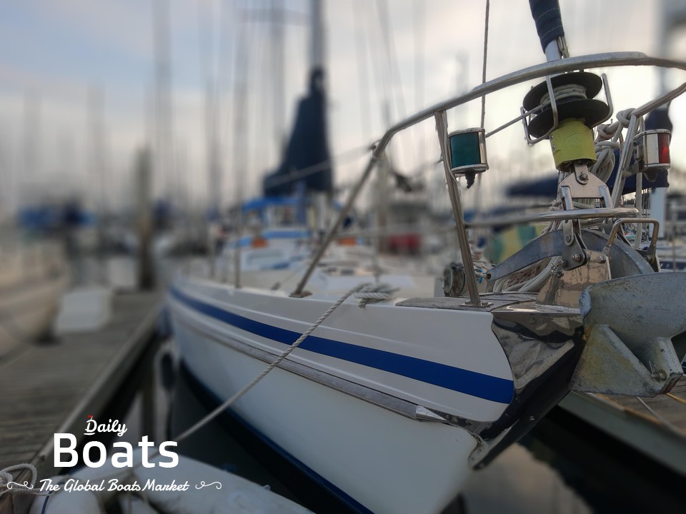 Contest 42 deck salon for sale - Daily Boats